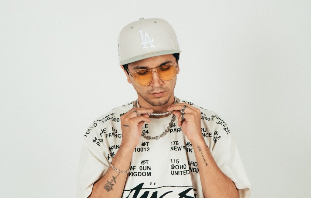 Conoce a Shantra, el genio detrás de los hits y productor de artistas ...